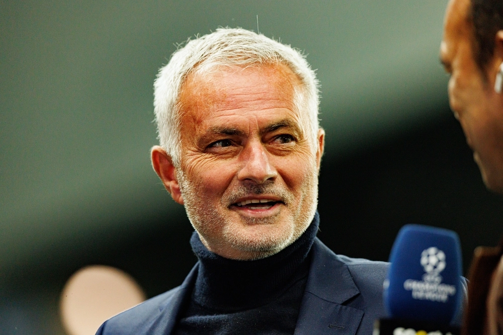 Jose Mourinho officielt ny Real Madrid-træner: Vender tilbage på to ...