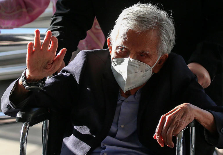 In Malaysia, Anwar’s reformist image at risk as Daim family sues over ...
