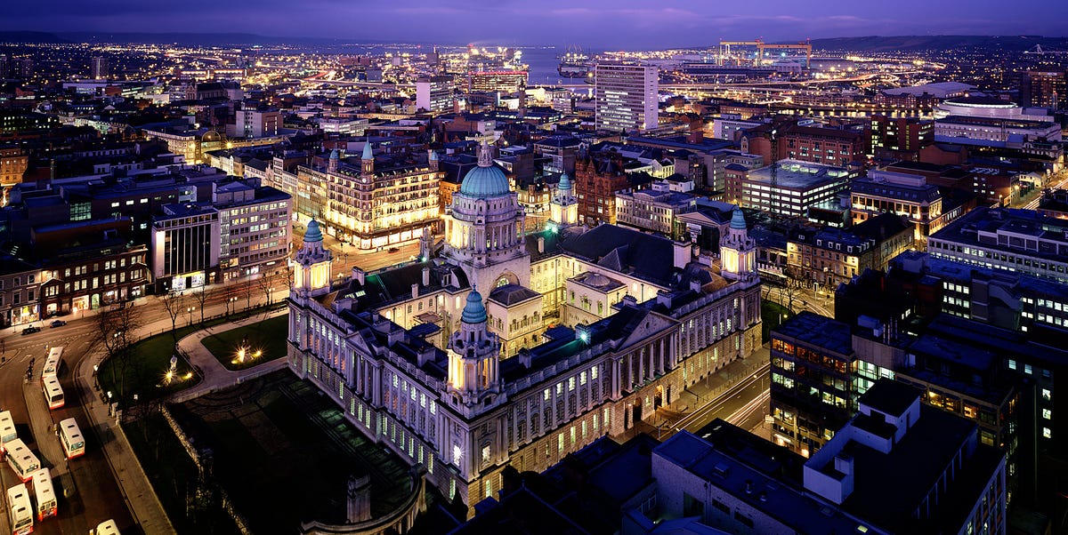 Qué hacer en Belfast en 2 días: murales, pubs y una historia que sorprende
