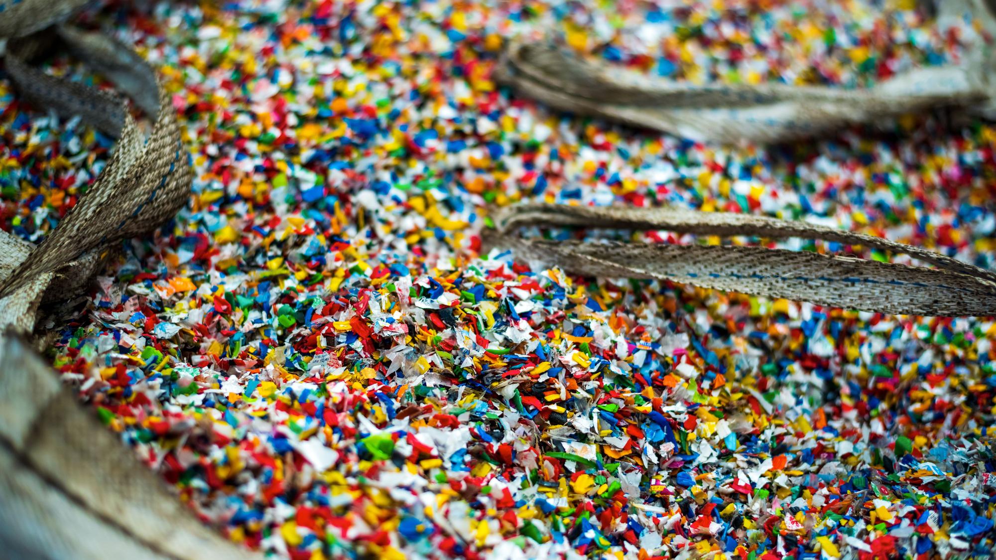 Microplastics from food packaging linked to liver damage, new ...