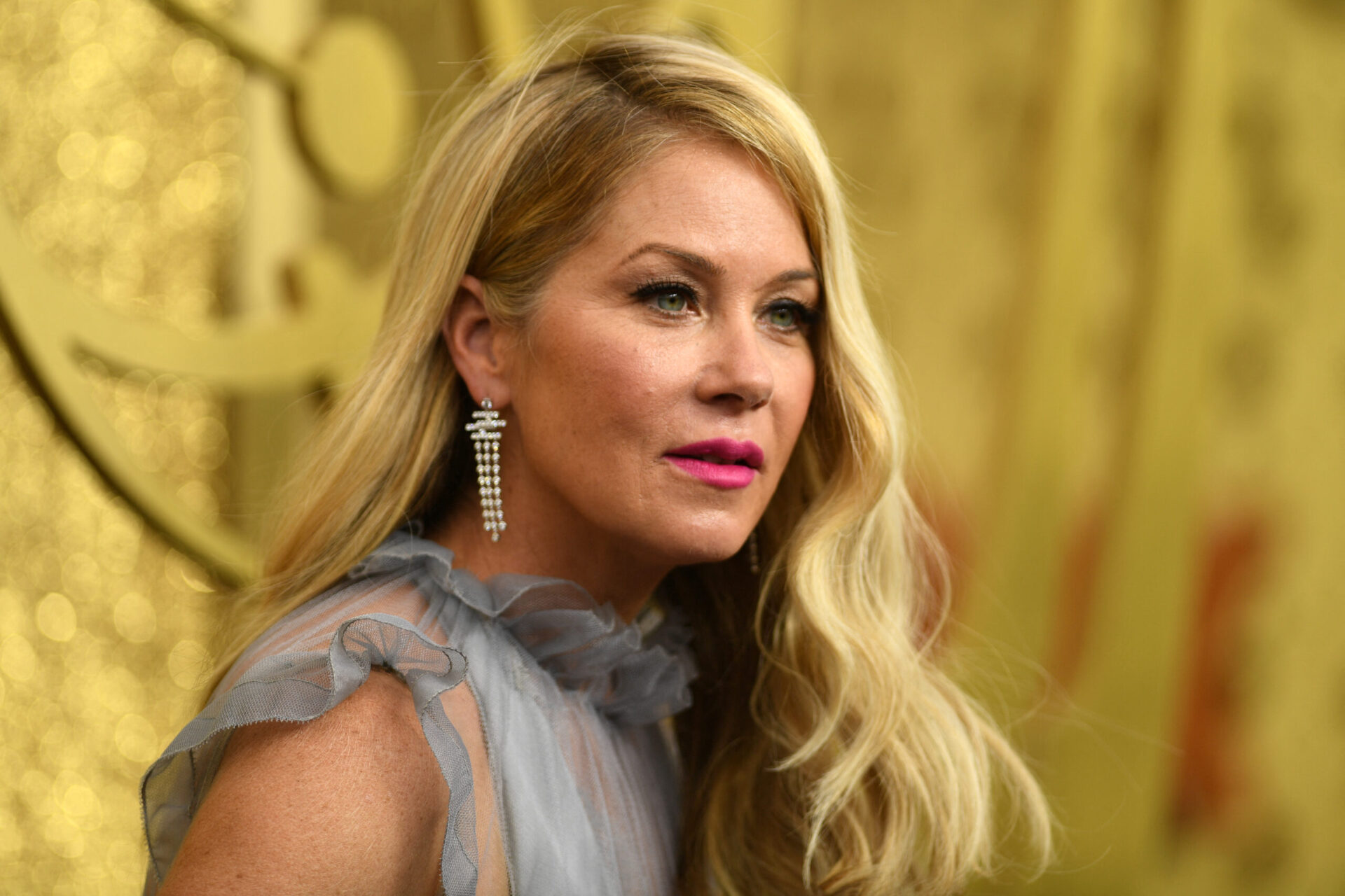 La dura lucha de Christina Applegate contra la esclerosis múltiple