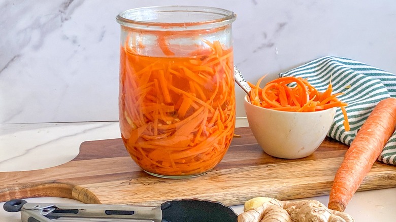 Gingery pickled carrots recipe