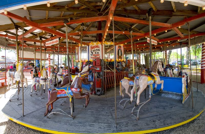 This vintage Texas amusement park has been welcoming families for ...