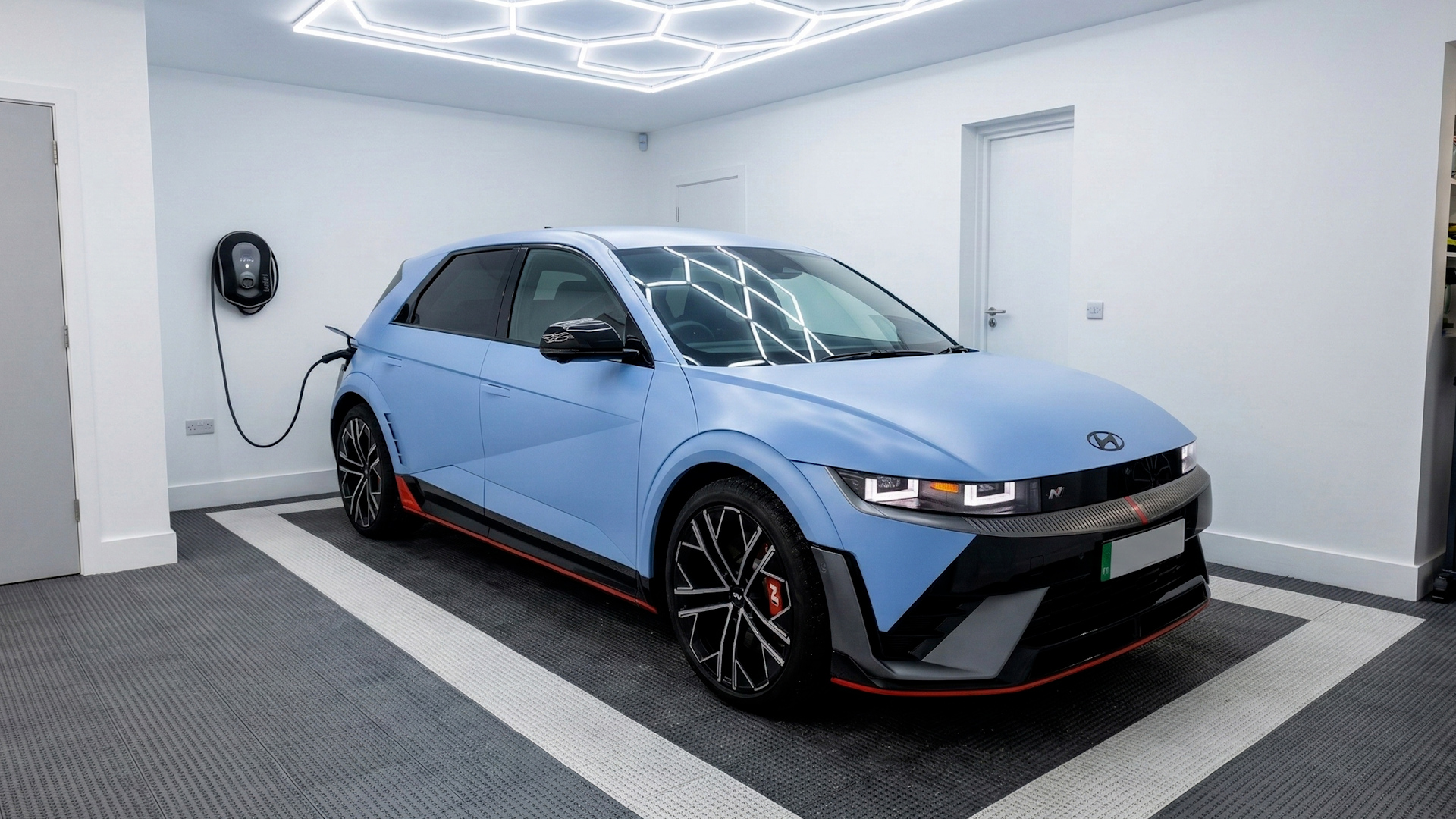 Exploring the performance modes of the Hyundai Ioniq 5 N