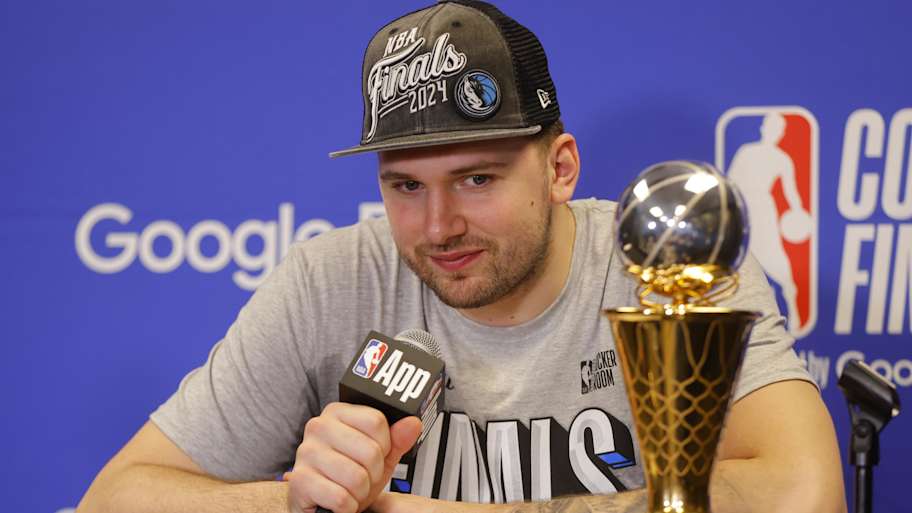 Mavericks' Michael Finley explains viral moment of taking Luka Doncic's ...