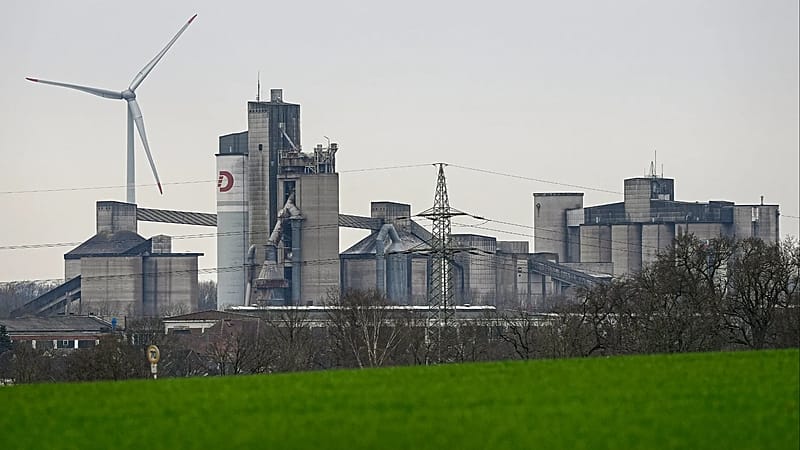European Commission plans energy price relief for struggling industries