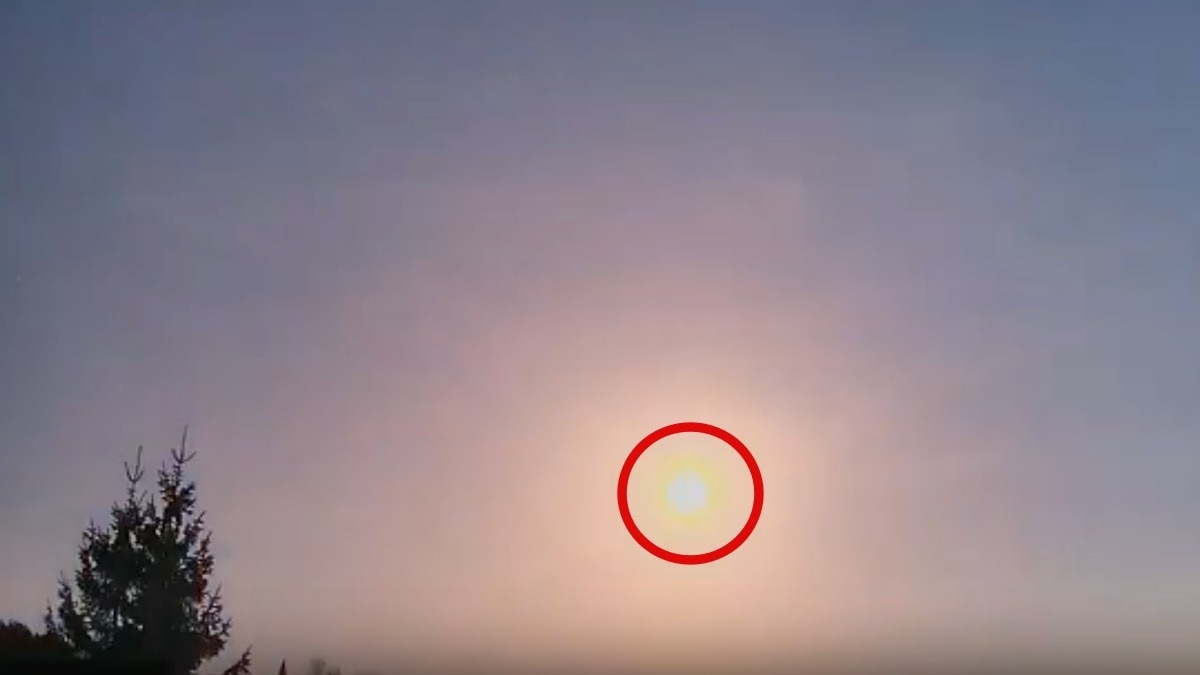 Mysterious object seen flying over European countries. Space agency ...
