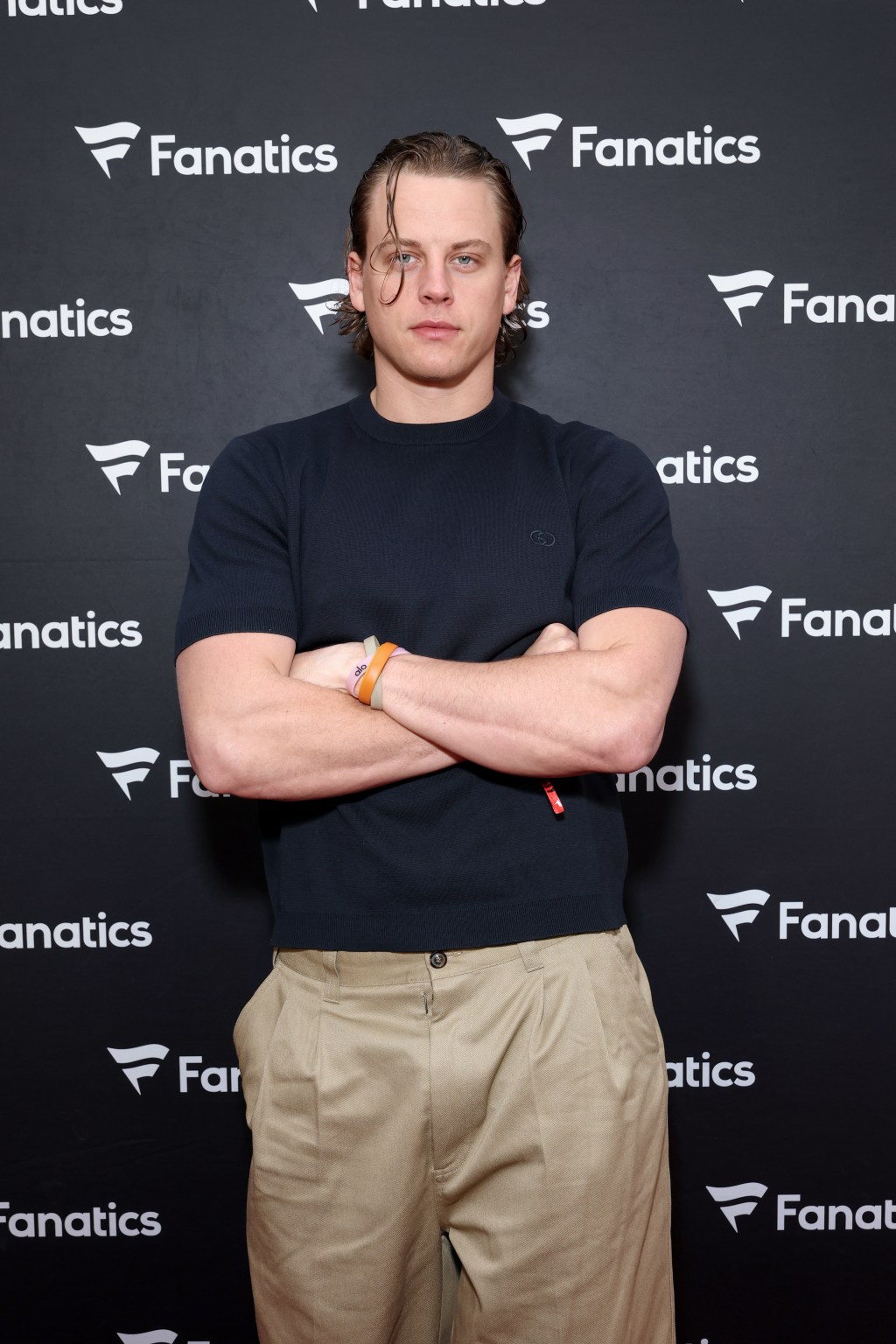 Joe Burrow’s status with Jessica Alba revealed after viral Las Vegas photo