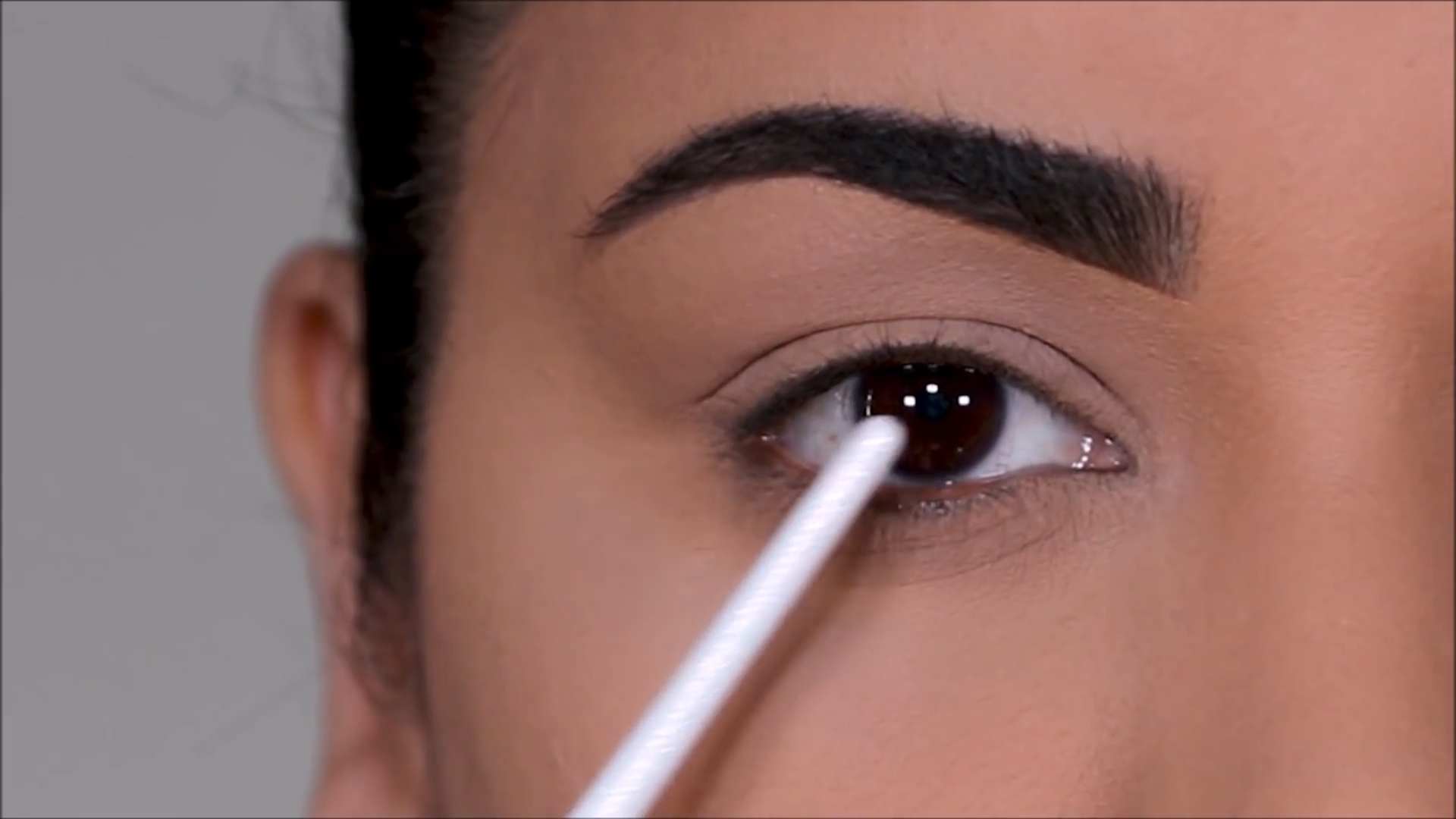 5 lash hacks that instantly lift your look
