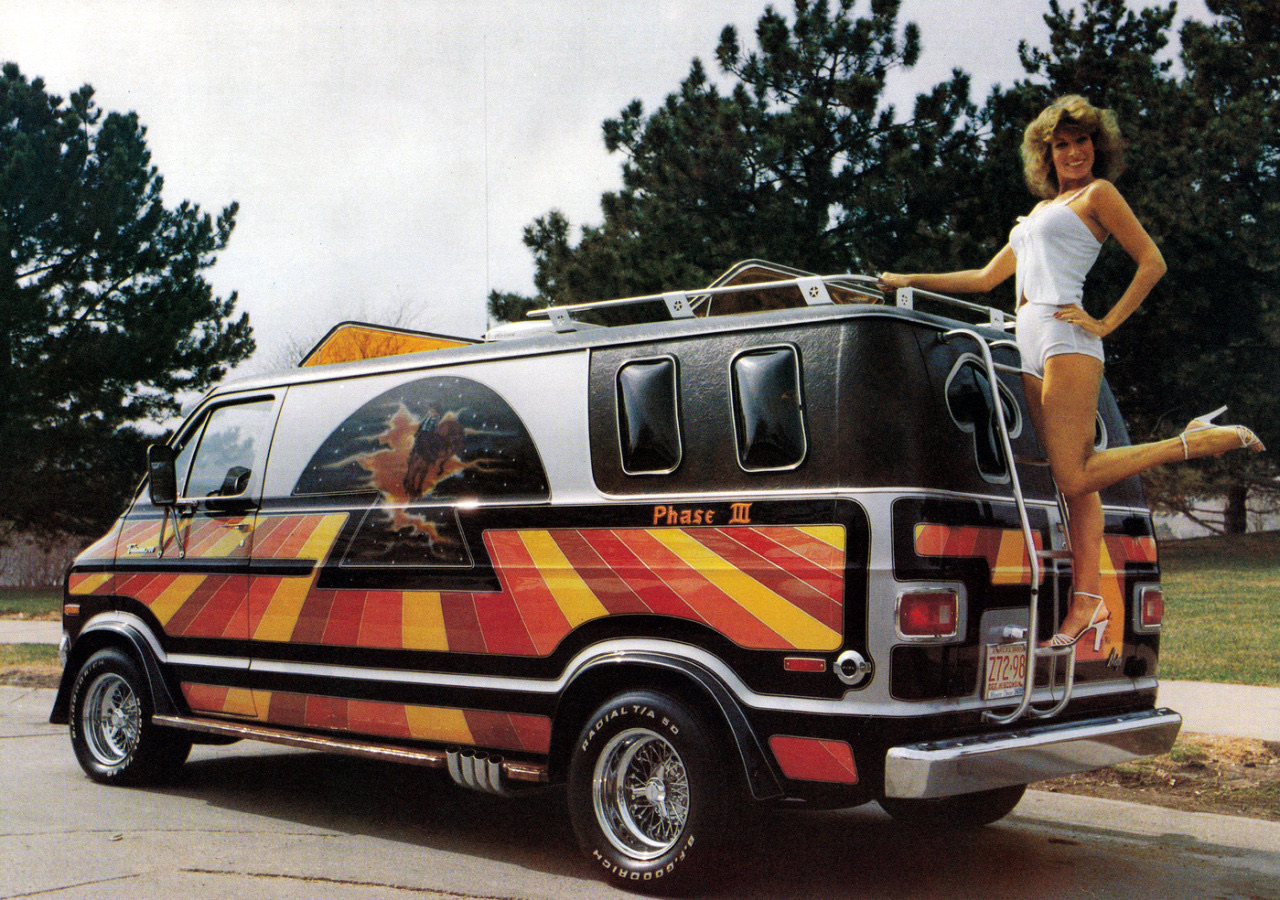 The Styx van and 20 other '70s vans with sick paint