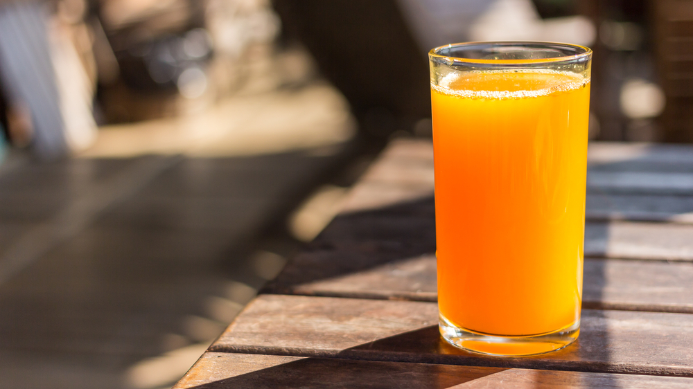 How orange can affect your body if you drink it every day