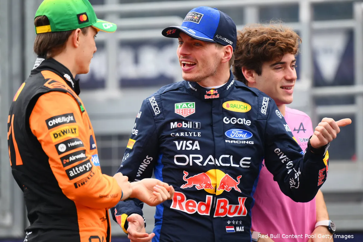 Buxton ziet nieuwe regels als crash-oorzaak van Piastri en Verstappen ...