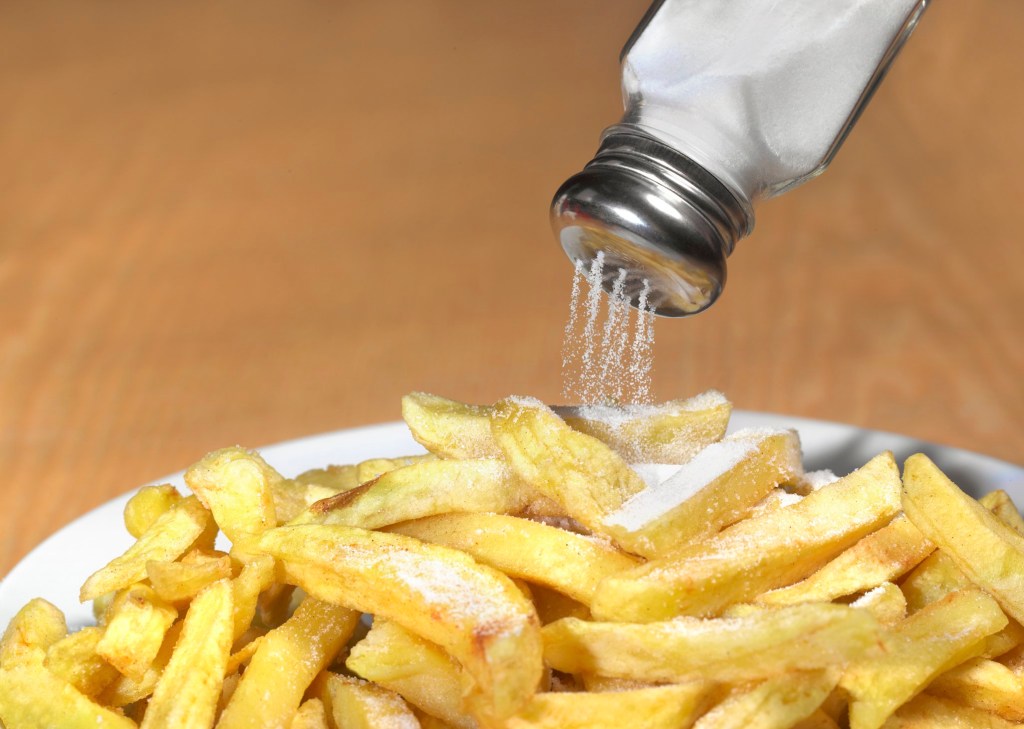 7 warning signs that you’re eating too much salt