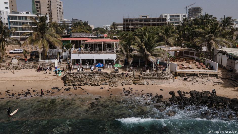 Proyecto Black Girls Surf de Senegal: cuando el mar se vuelve escuela
