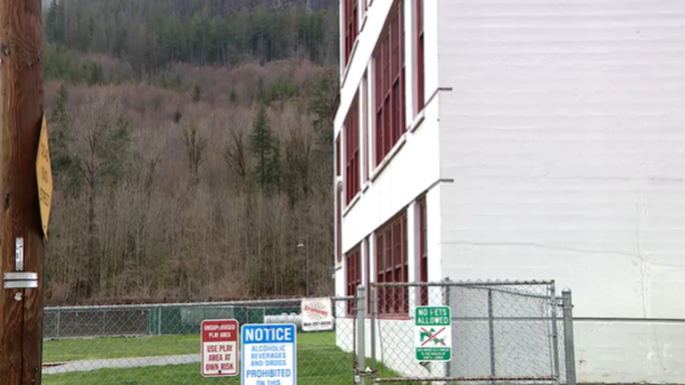 Skykomish, WA teacher arrested for alleged rape of a student