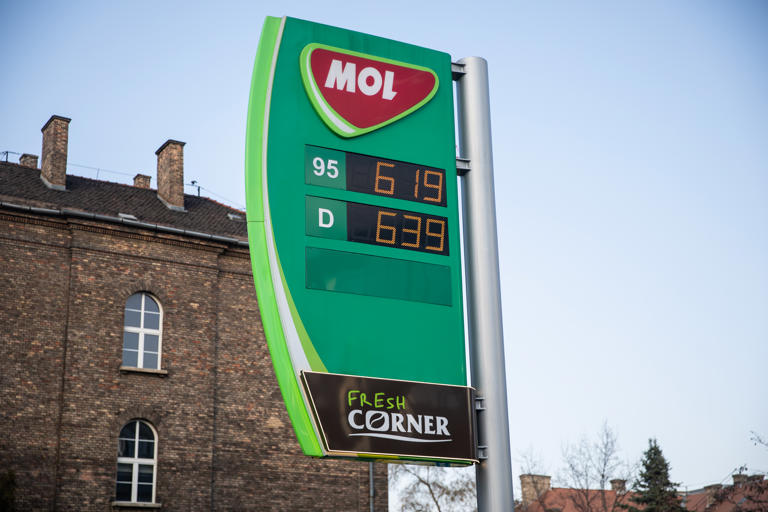 Rendkívüli árazást vezetett be a Mol a saját kútjain, 619 forintra ...