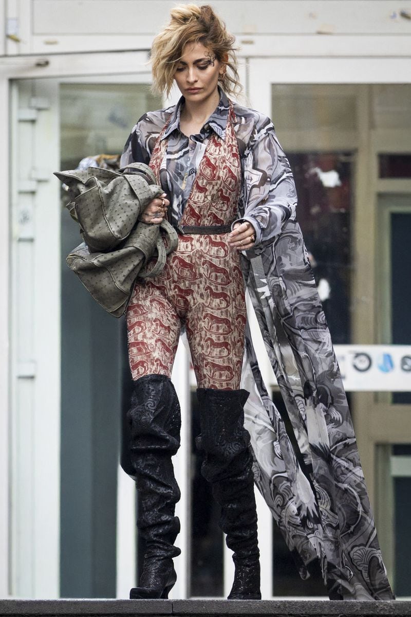 Paris Jackson gives Cyndi Lauper vibes in bold street style at Paris ...