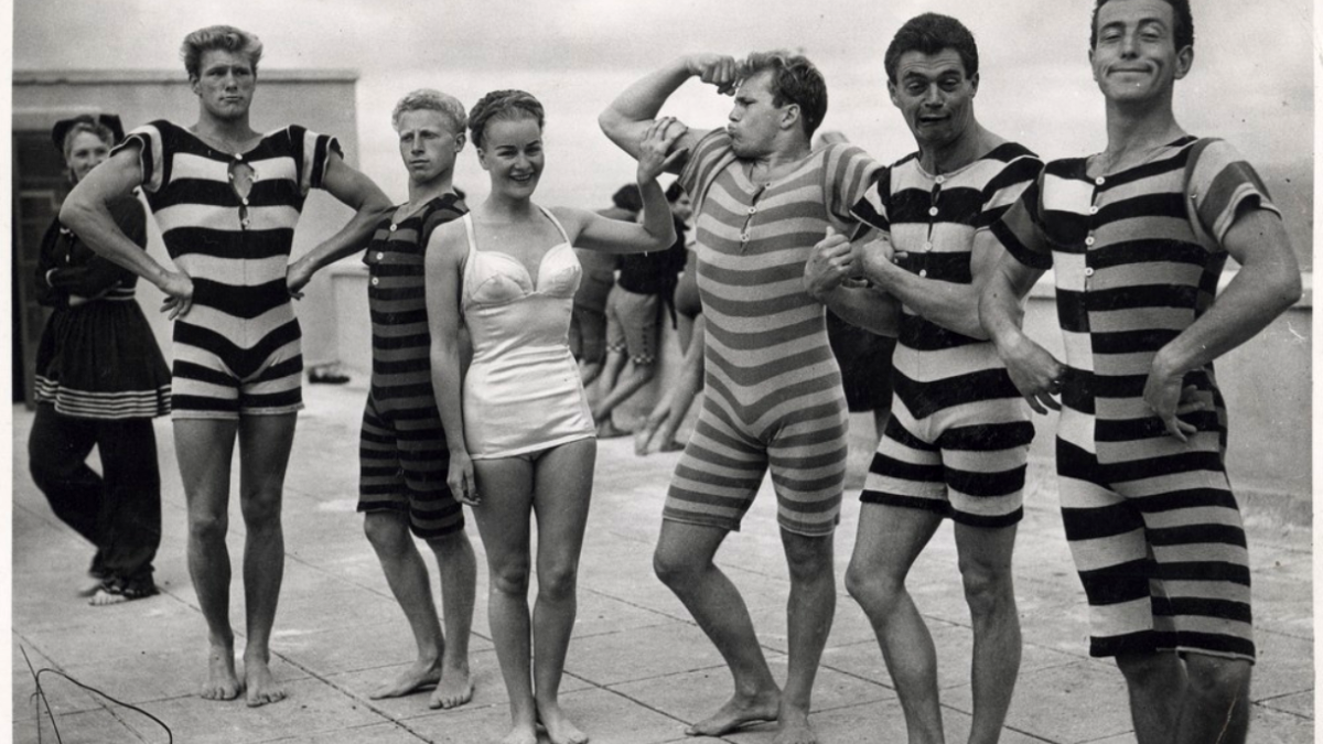 17 hilarious vintage photos of people from the 1800s being completely ...