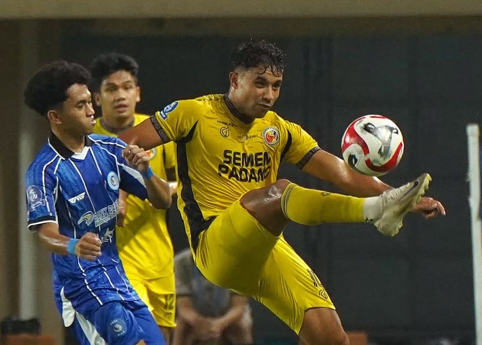 Hasil Super League - Debut Imran Nahumarury, Semen Padang taklukkan ...