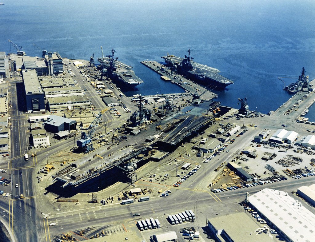 Navy begins hazardous materials removal for Hunters Point shipyard ...