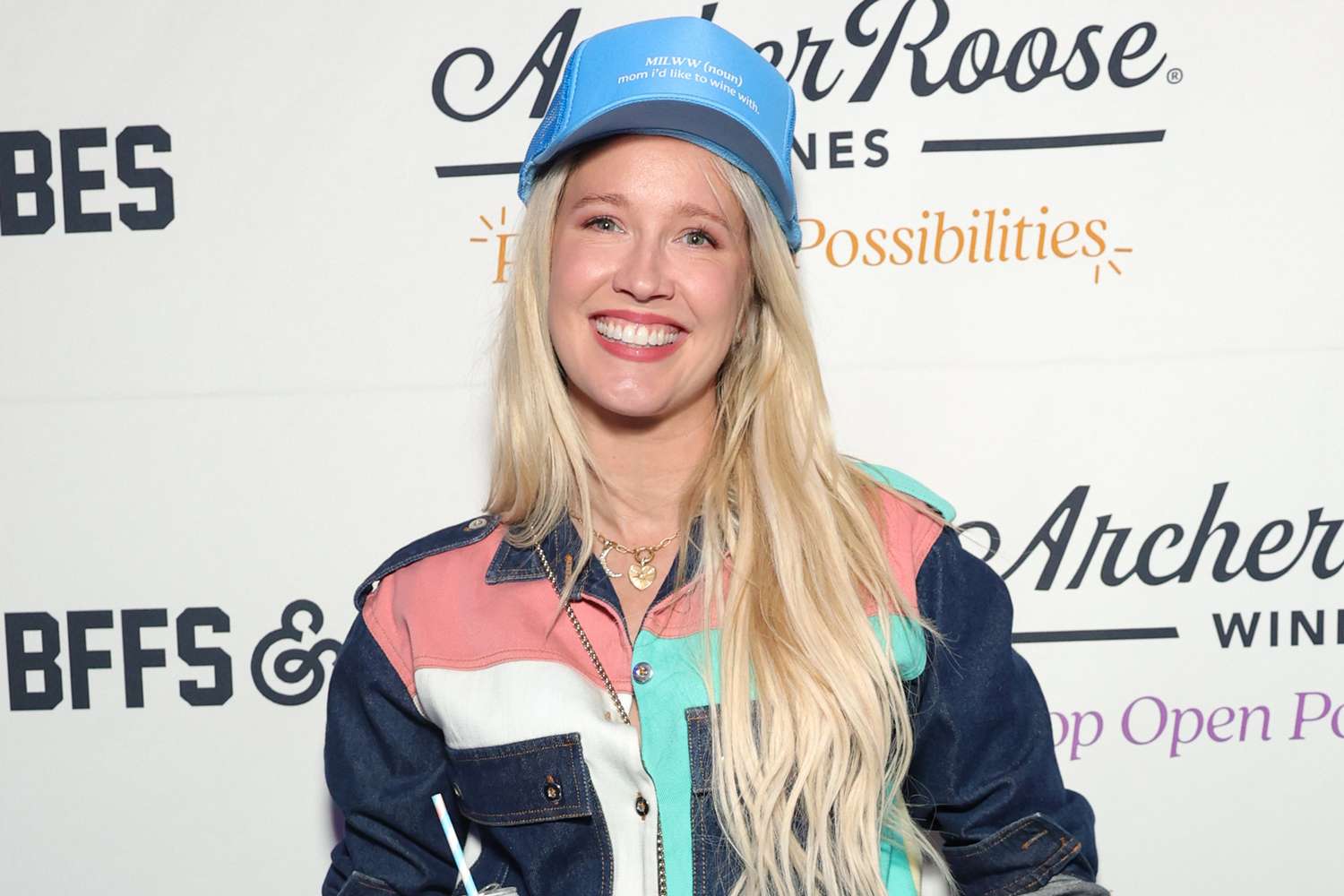 Anna Camp comes out publicly as bisexual: 'I only get one life and I ...