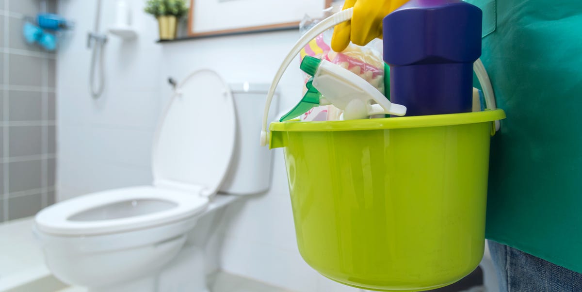 Cleaning experts say you should leave toilet cleaner on for this long
