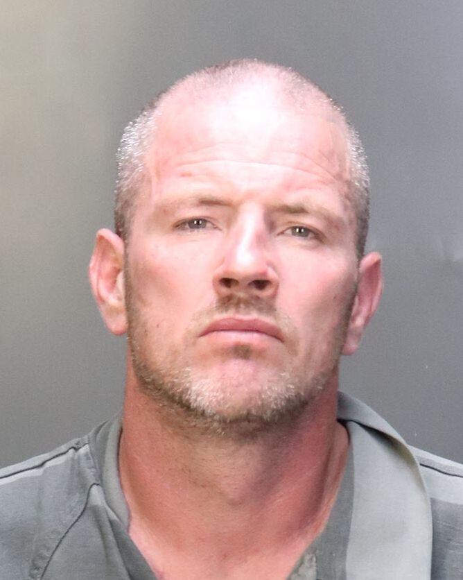 Central Texas felon accused of setting wife’s clothes on fire, arrested ...