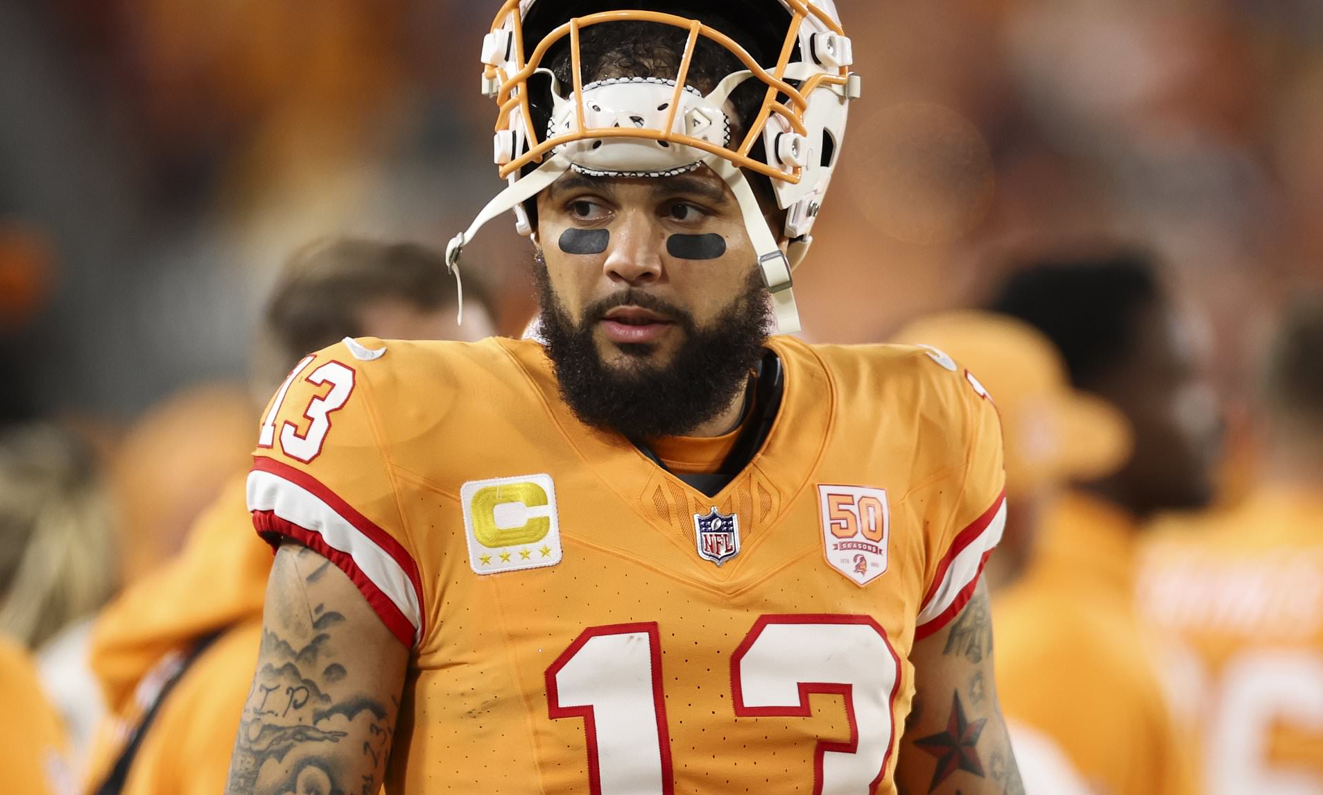 Tampa Bay Buccaneers legend Mike Evans quits team and signs three-year ...