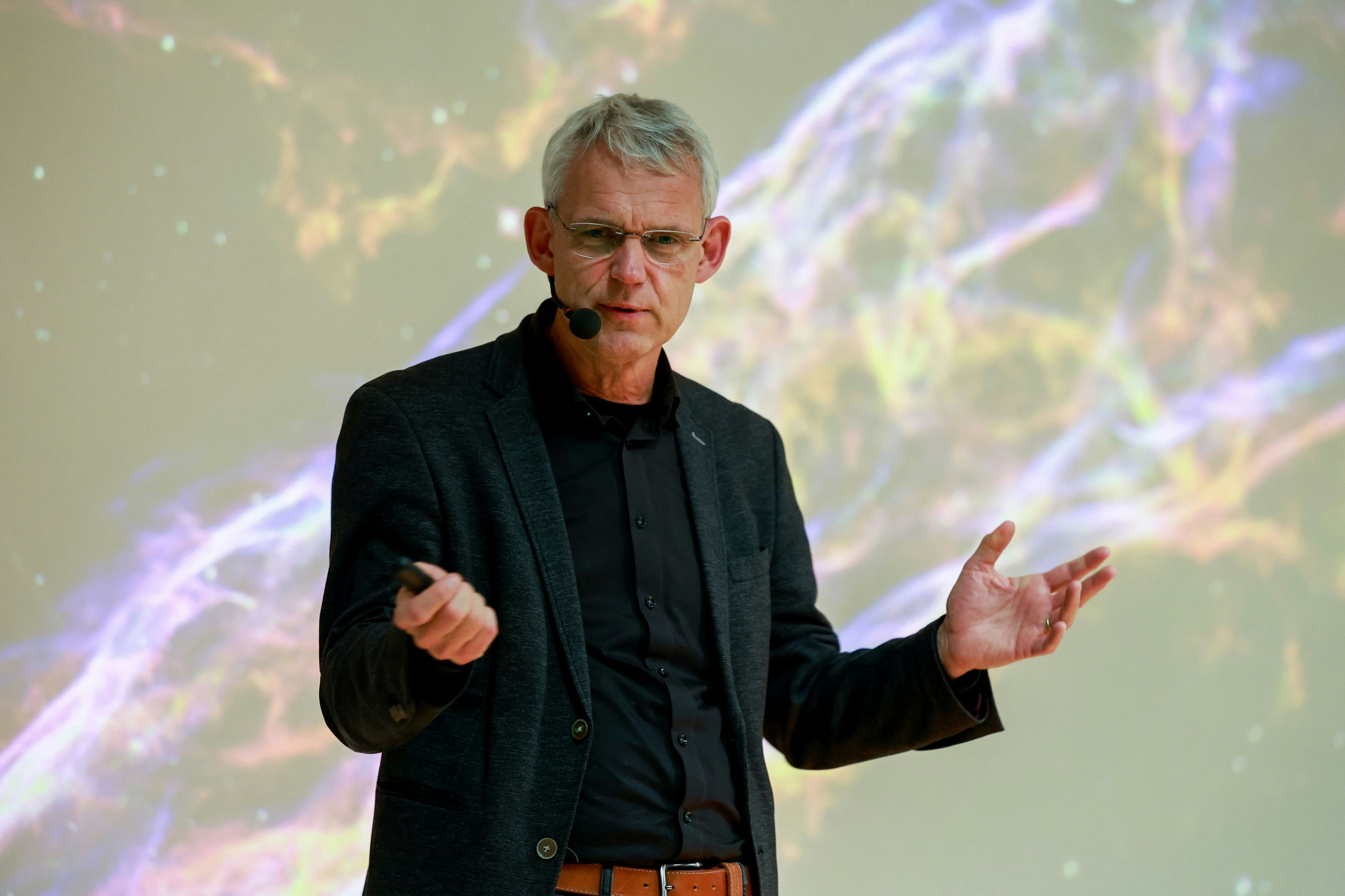 Astrophysiker zu Meteorit: „So oft bekommt man das nicht zu sehen im Leben“