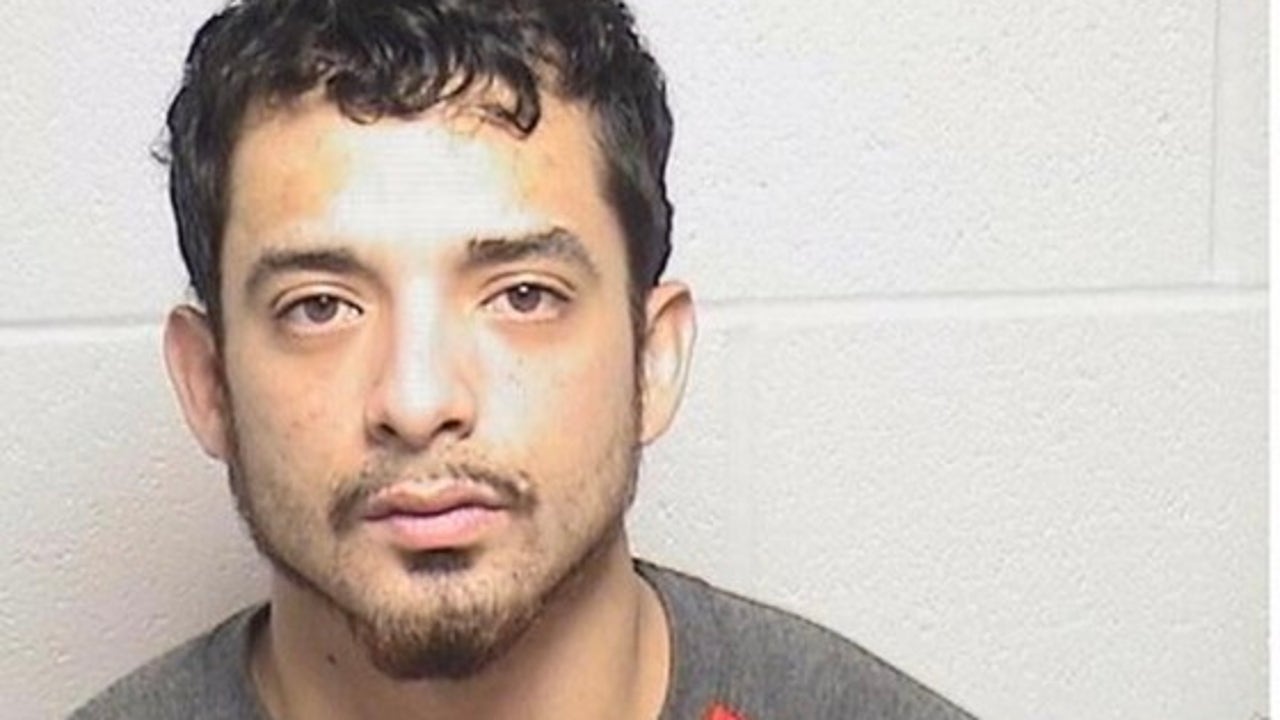 Suburban Chicago man convicted of stabbing victim over 40 times in Lake ...