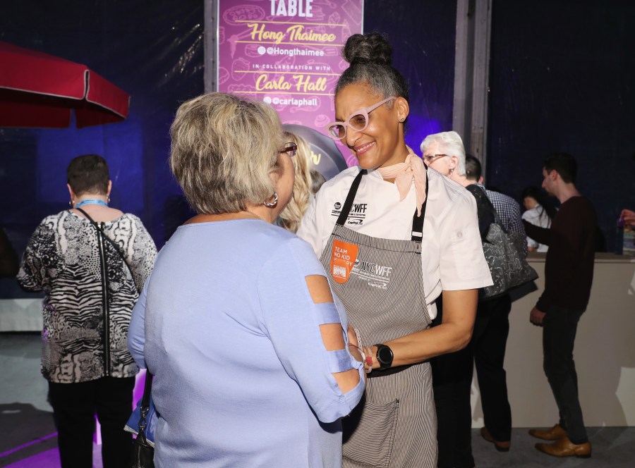 Celebrity chef Carla Hall to open fried chicken and cocktail bar in ...