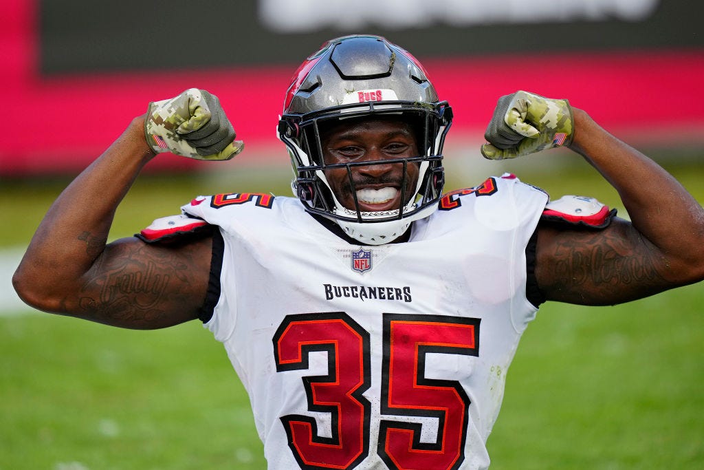 Jamel Dean gets $36 million to be Steelers starting corner