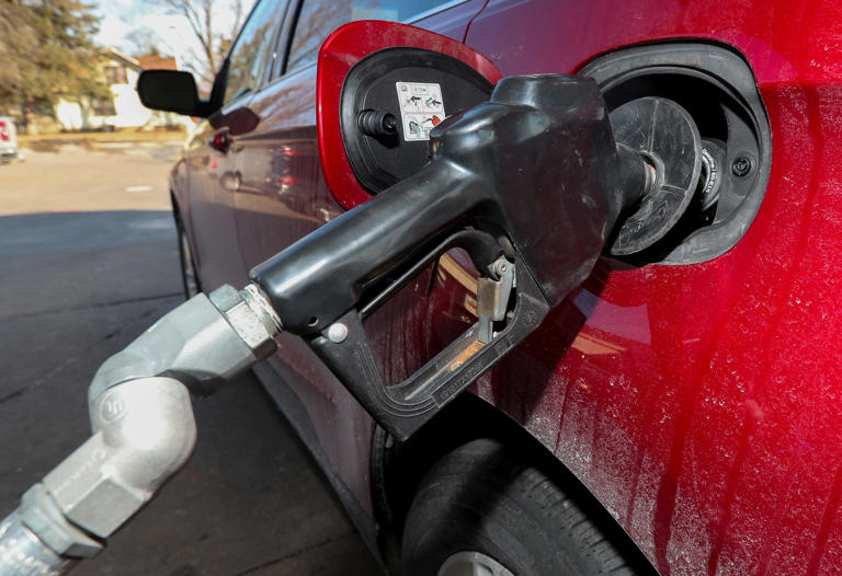 Gas prices below $4 across Fox Cities. Here's what we found
