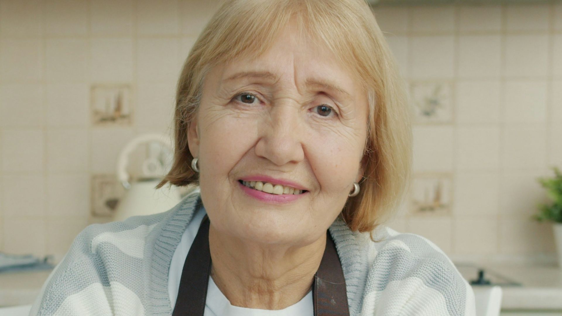 20 snacks for seniors trying to improve their memory