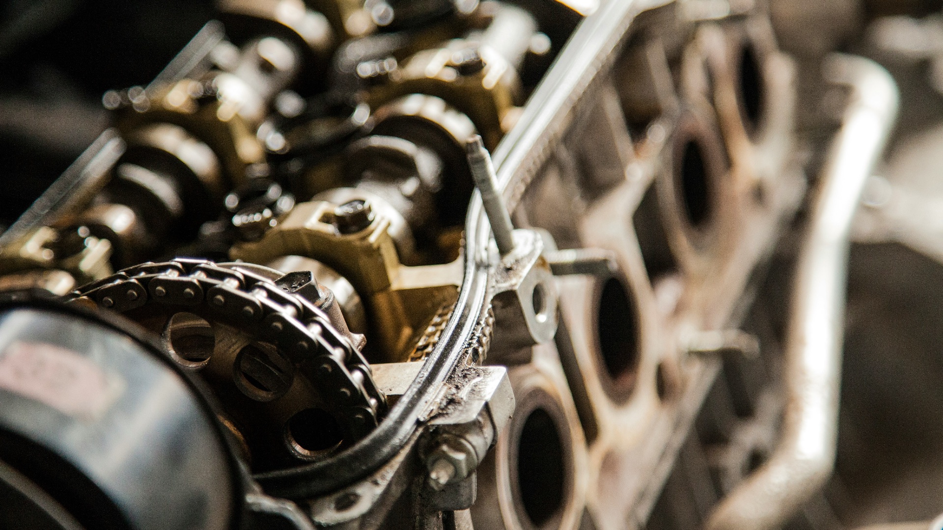 10 things to always check before driving your car & 10 easy maintenance ...