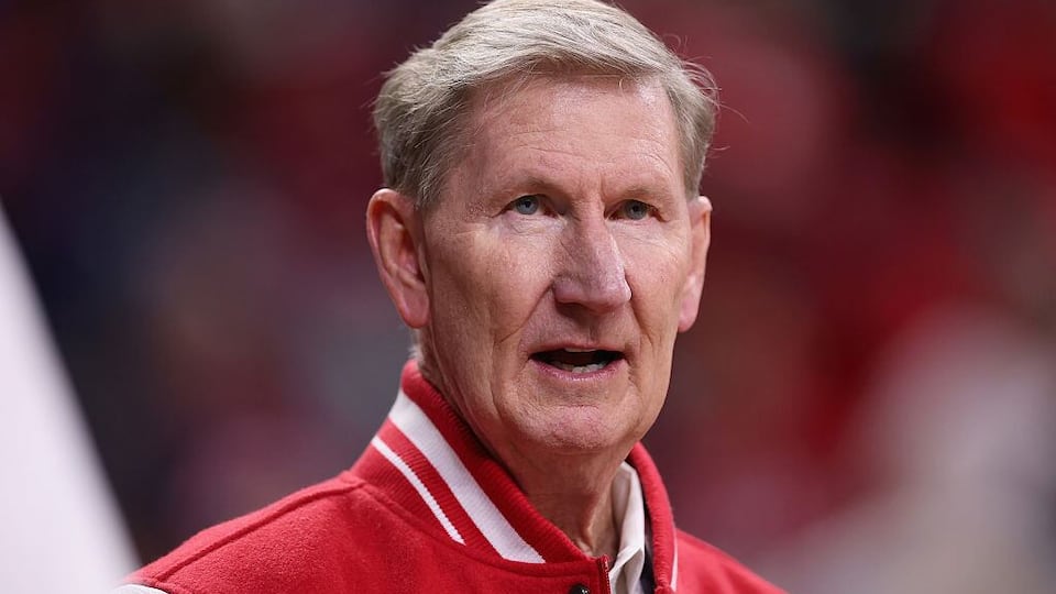 Ohio State president resigns after 'inappropriate relationship ...
