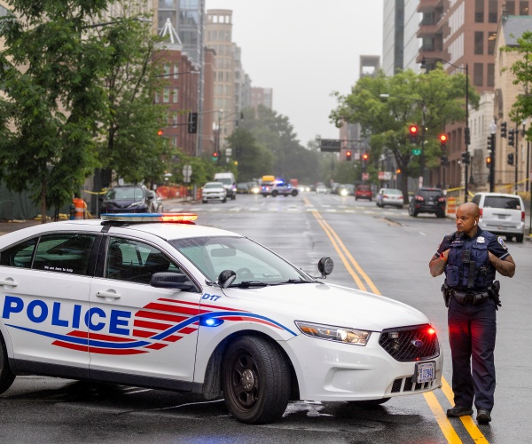Federal hiring blitz drains DC police ranks