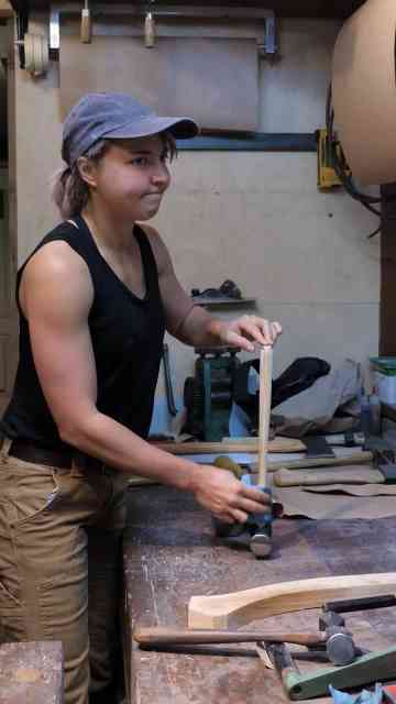 Crafting an axe handle with a perfect oil finish as a lesbian