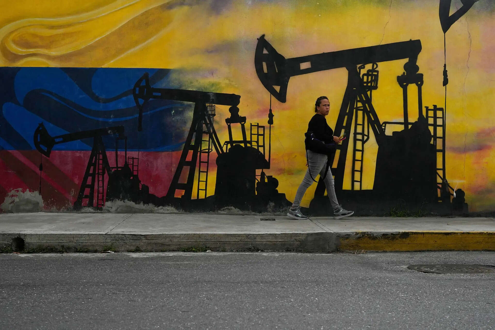 Global oil reserves revealed: Which countries hold emergency stockpiles ...