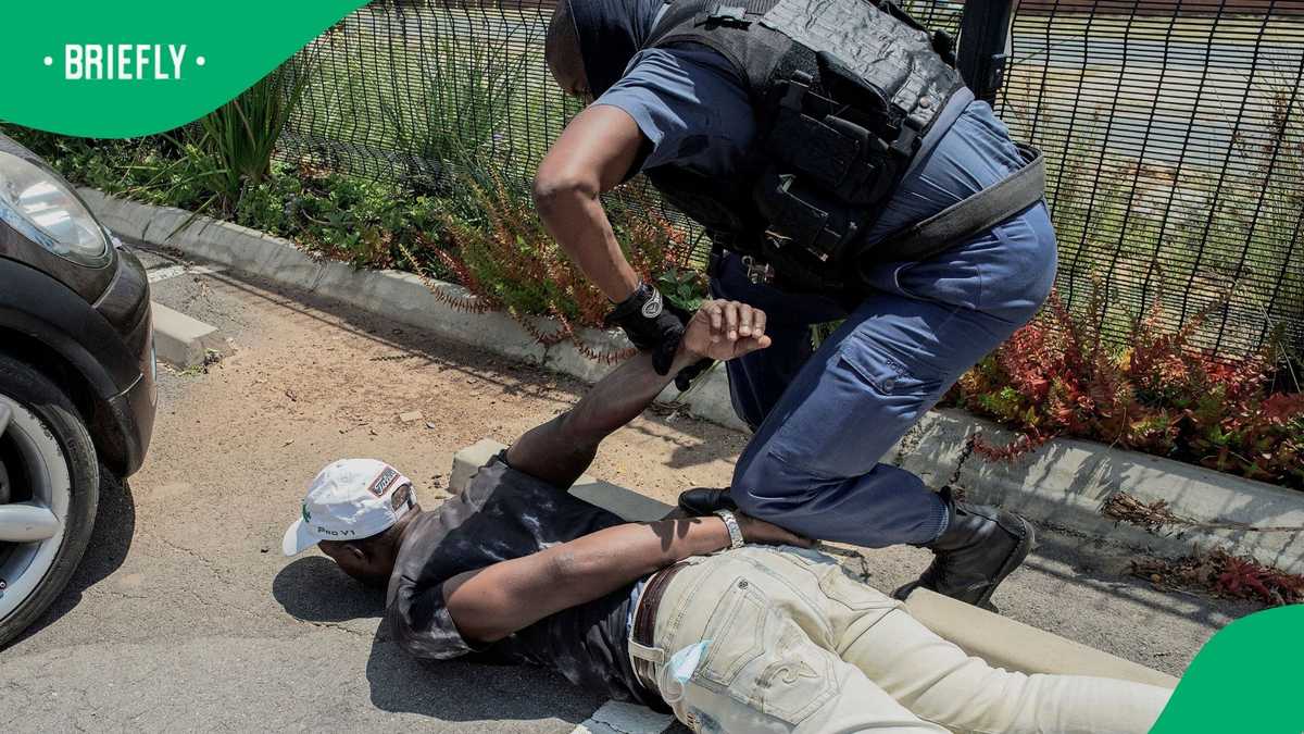 Mpumalanga SAPS applauds community for helping apprehend man accused of ...