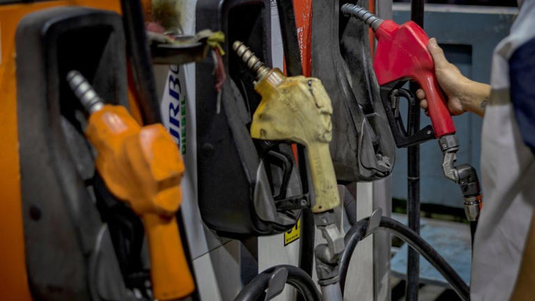 Idaho gas prices fall 15 cents in a week