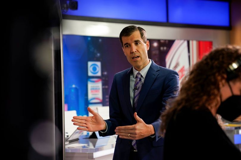 CBS News anchor breaks silence after shock exit from channel under Bari ...