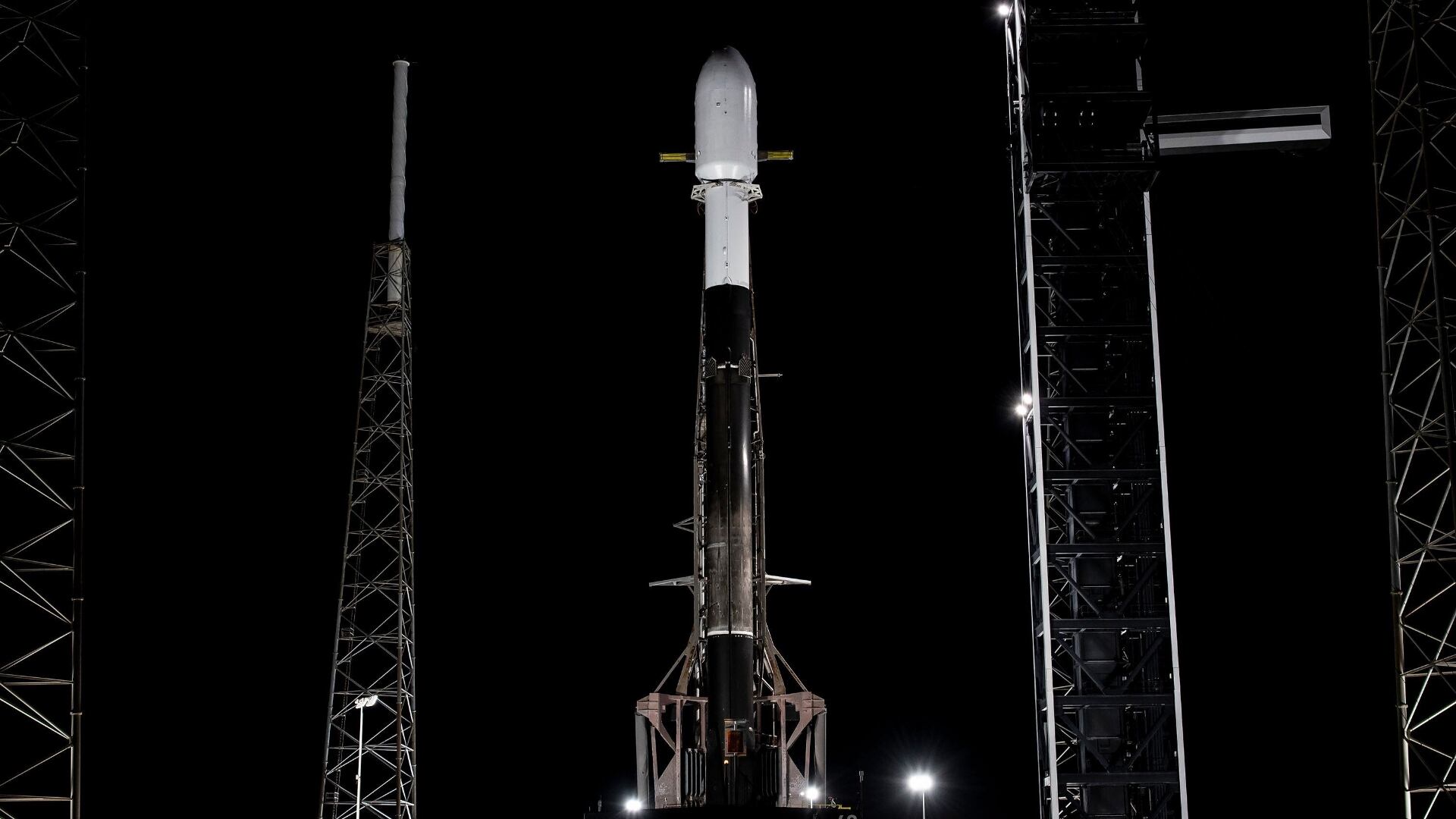 SpaceX set to launch broadcast satellite Monday night from Florida