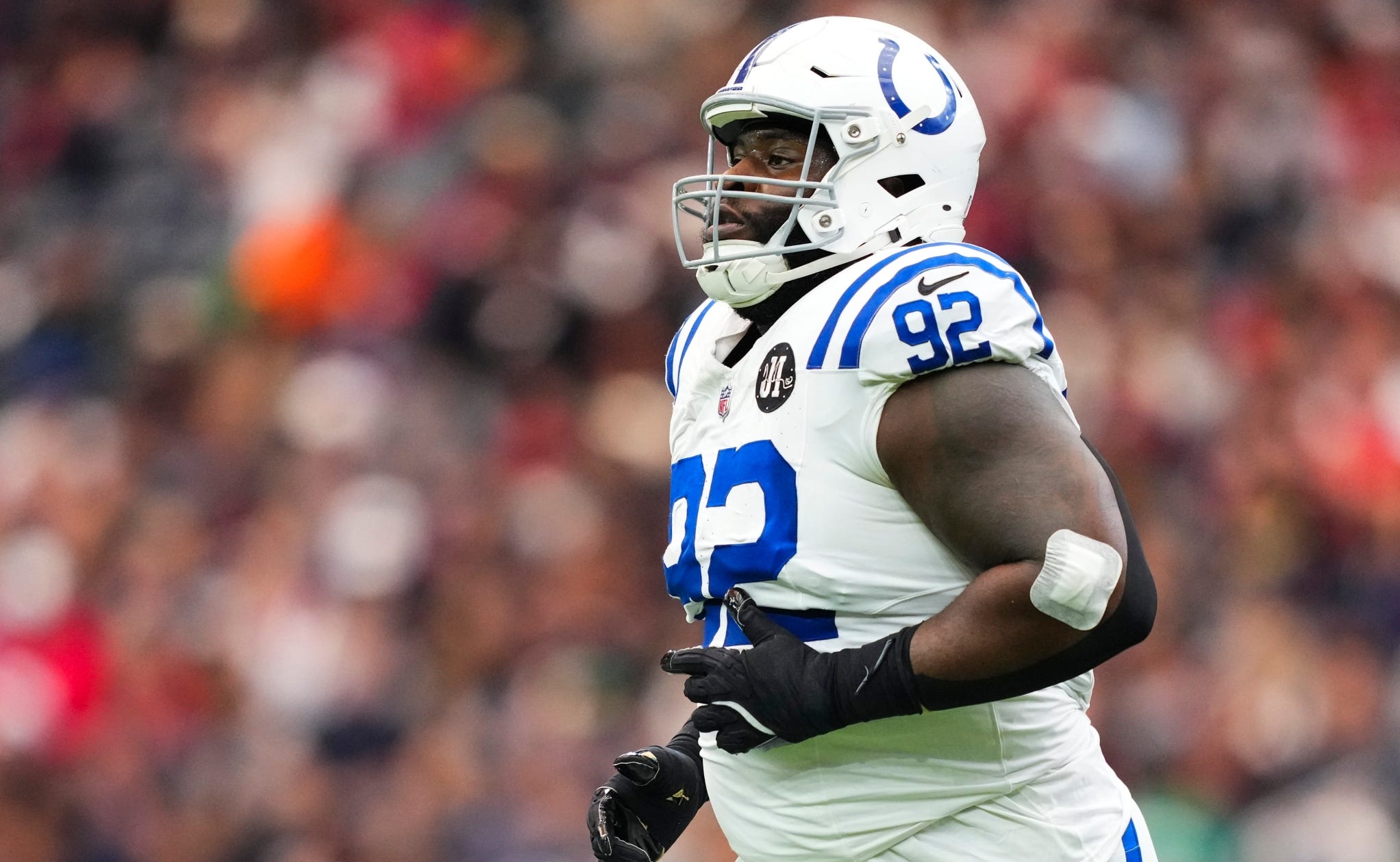 Source: Bears to sign defensive tackle Neville Gallimore on a 2-year deal