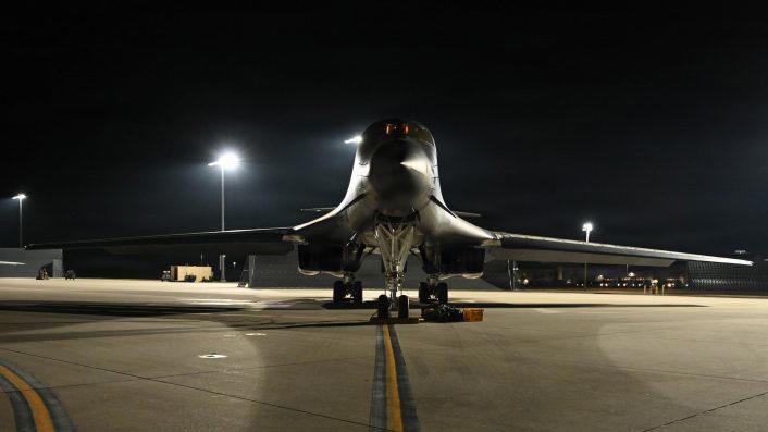 B-52H bombers join B-1Bs deployed to RAF Fairford