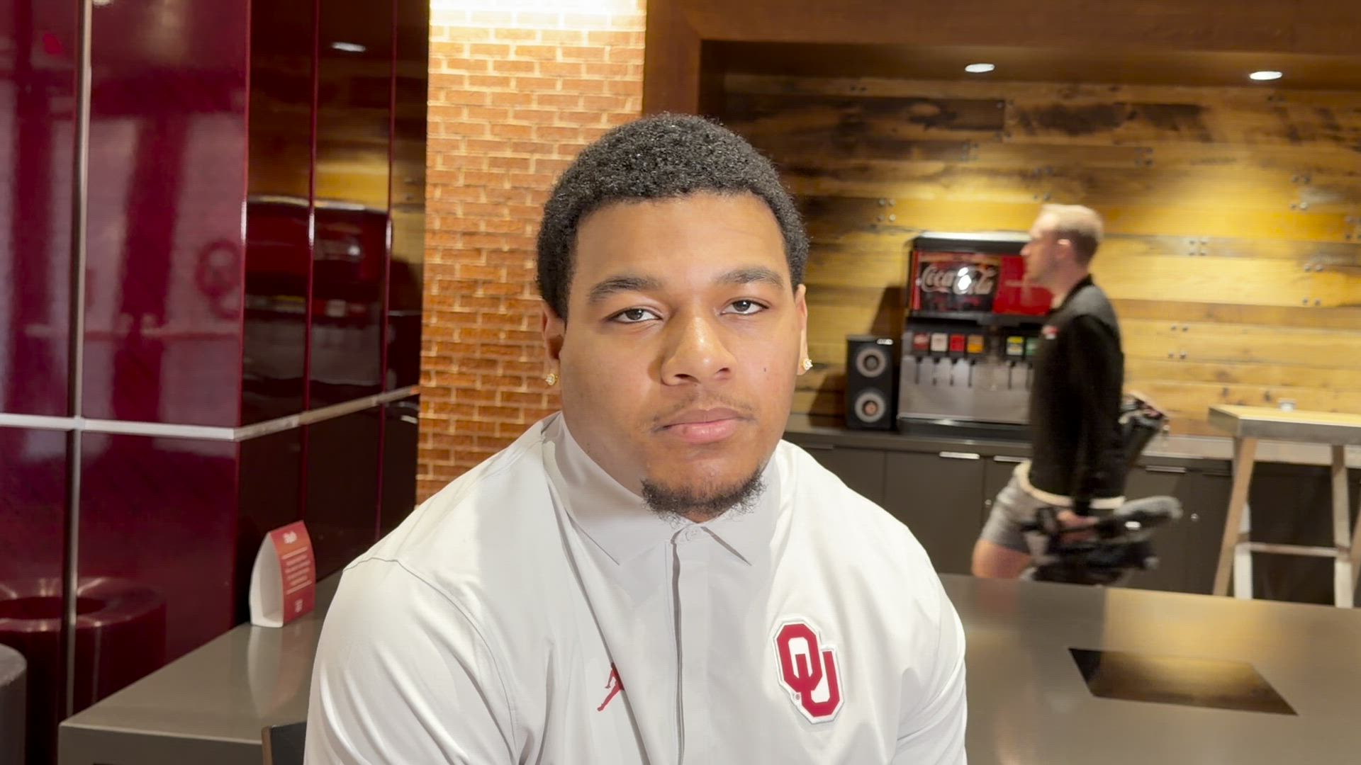 Oklahoma running back Lloyd Avant