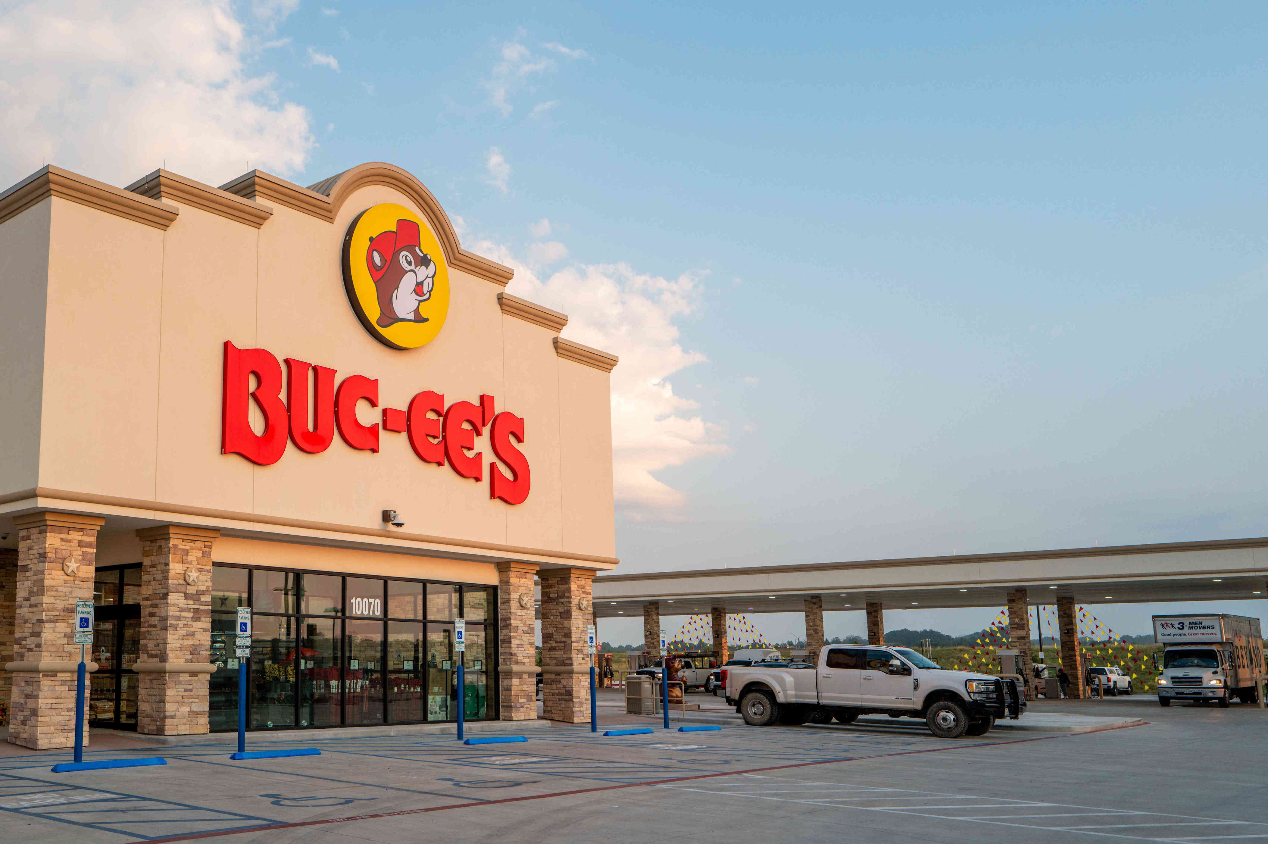 Buc-ee’s just rolled out 3 new road trip snacks—and we had to try them