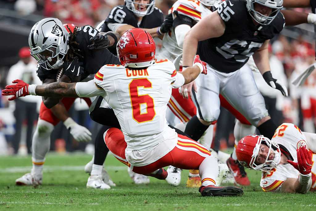 ESPN report: Bengals sign former Chiefs safety Bryan Cook to 3-year ...