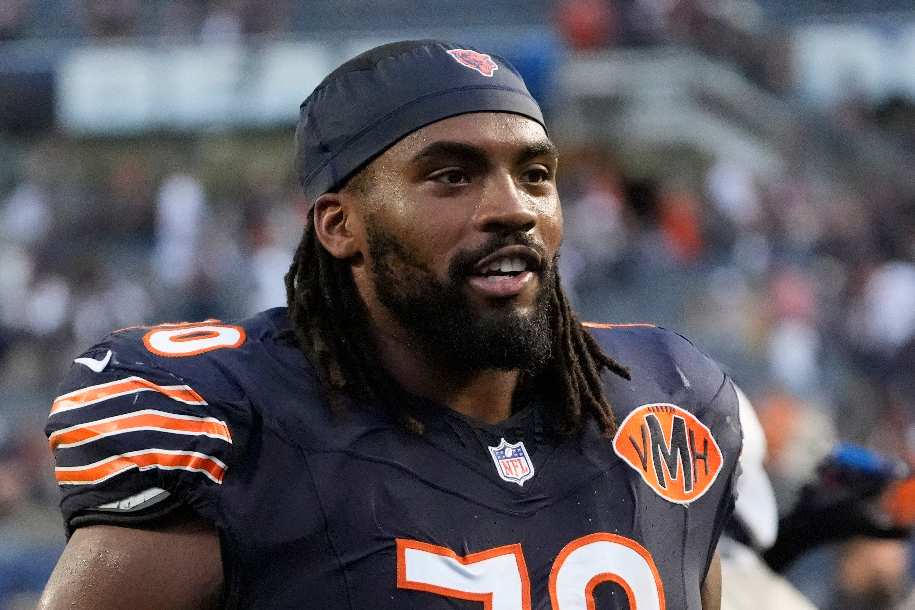 Braxton Jones explains why he re-signed with Bears