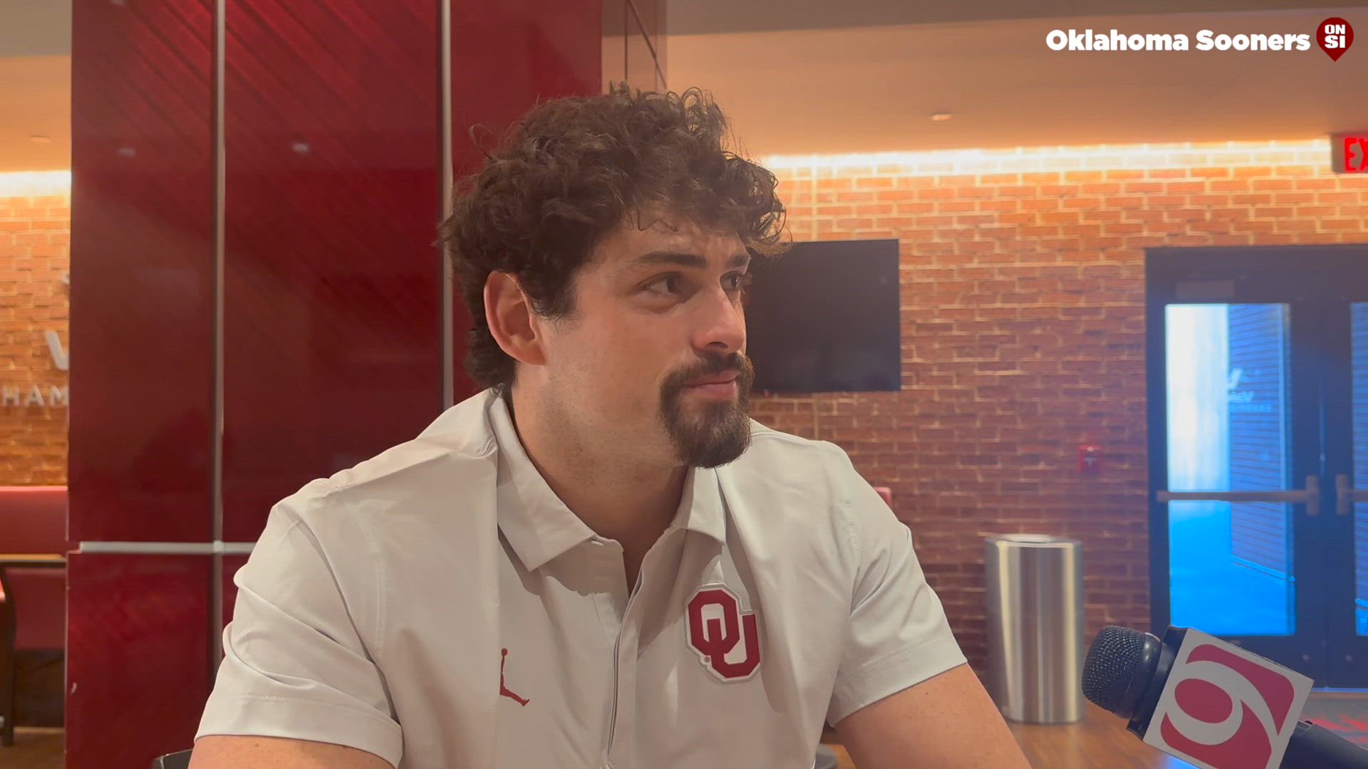 Oklahoma TE Rocky Beers speaks at the Sooners' 2026 spring media day